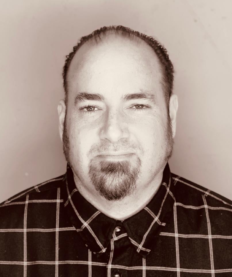 Mark Lyn's Instagram, Twitter & Facebook on IDCrawl